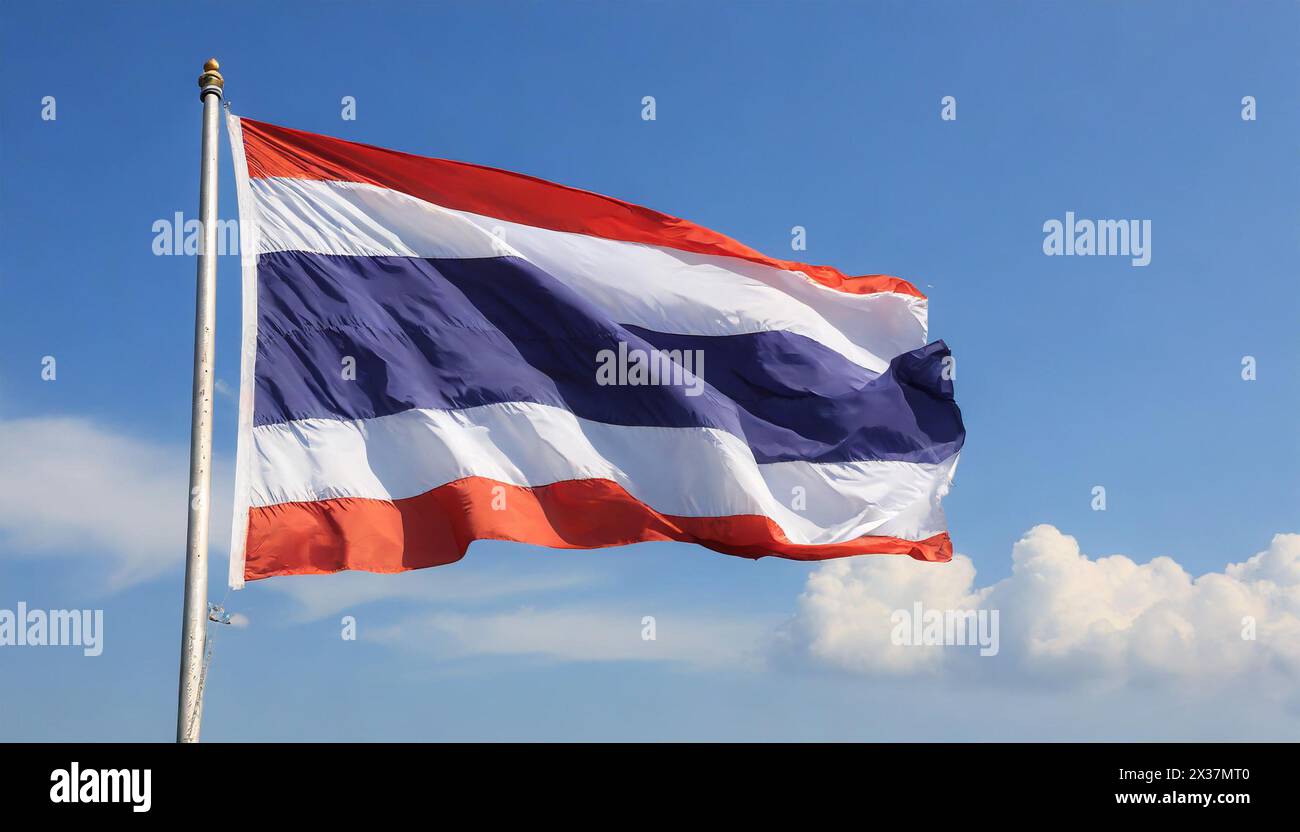 Fahnen, die Nationalfahne von Thailand flattert im Wind Stock Photo - Alamy