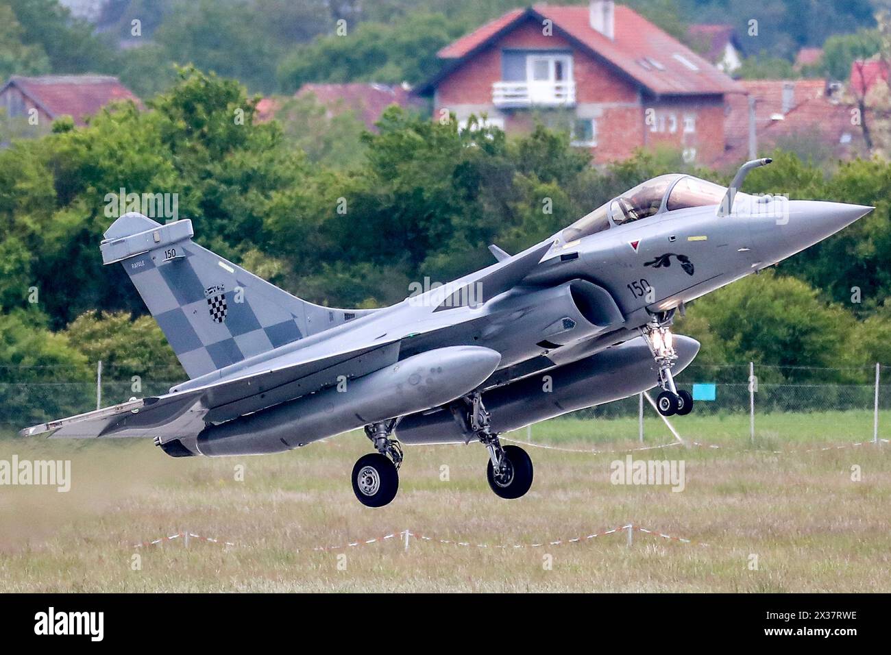 Velika Gorica, Croatia. 25th Apr, 2024. Rafale fighter land at the ...