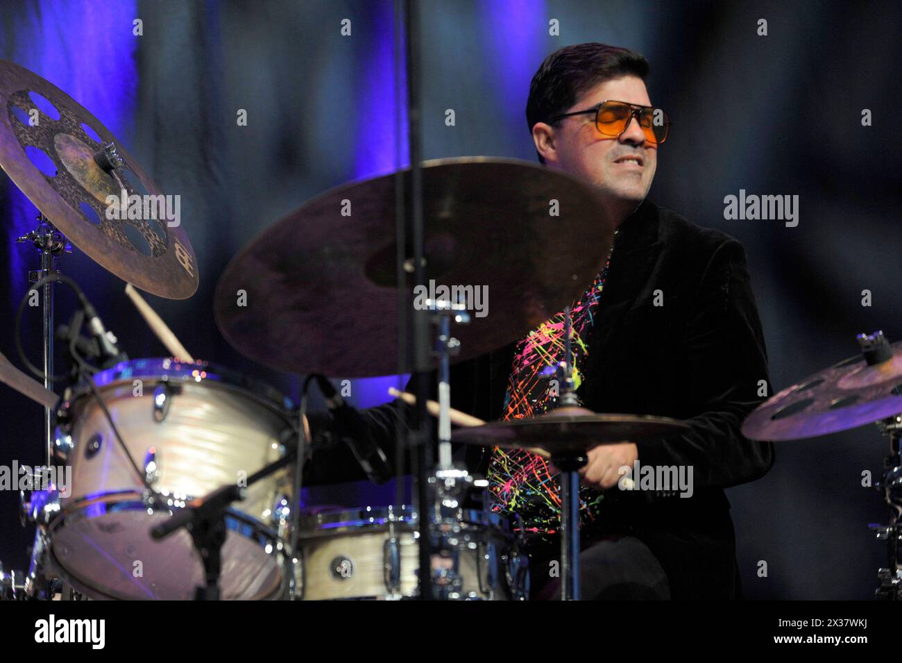 Der kubanische Jazz-Schlagzeuger Michael Olivera in der Essener ...