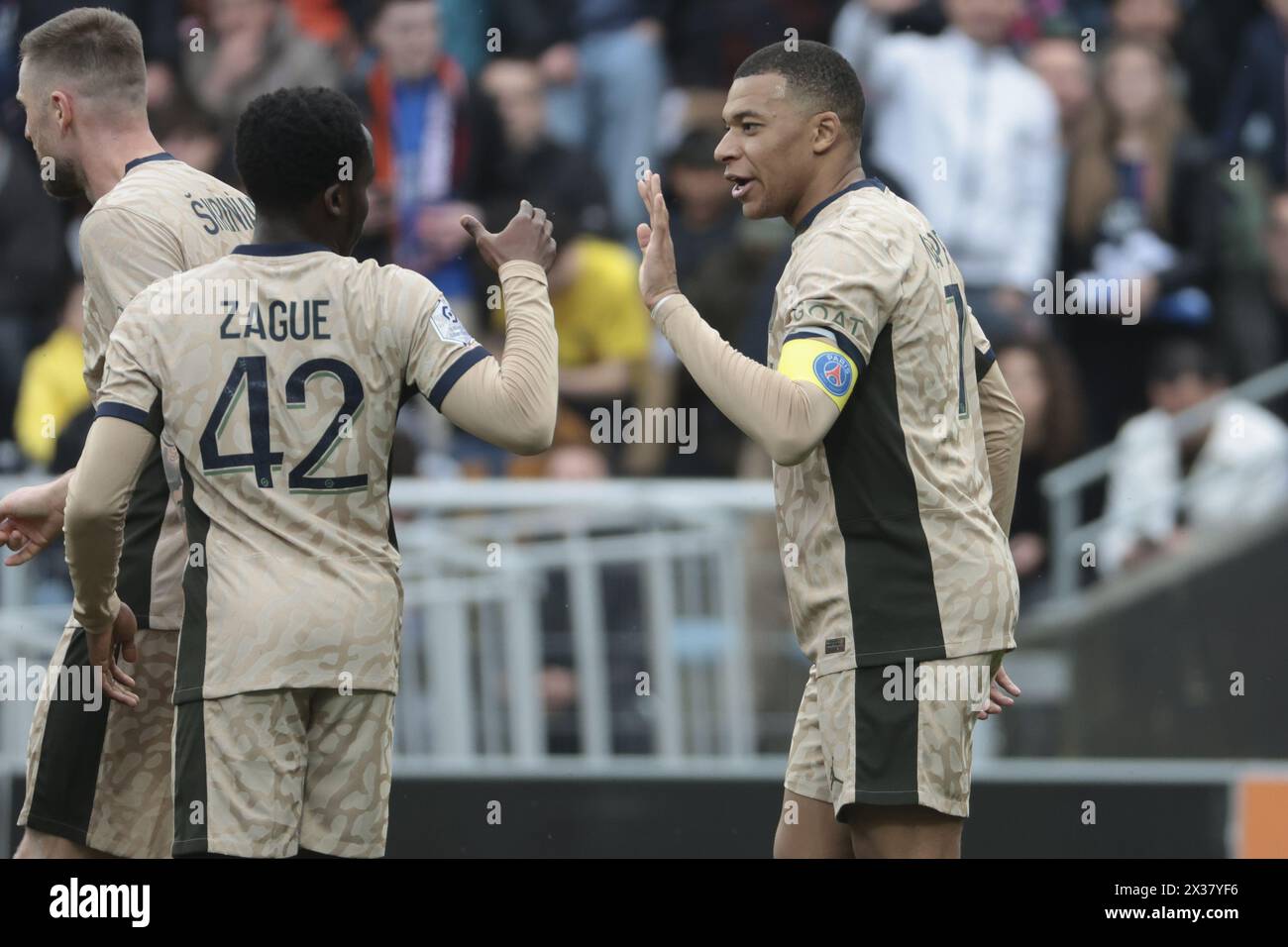 Kylian Mbappe of PSG (R) celebrates his goal with Yoram Zague of PSG ...