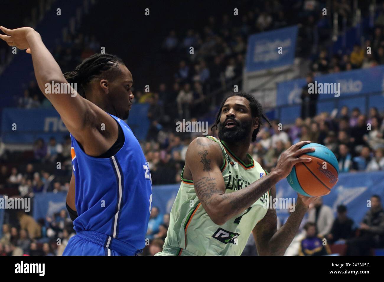 Carlton club meeting hi-res stock photography and images - Alamy