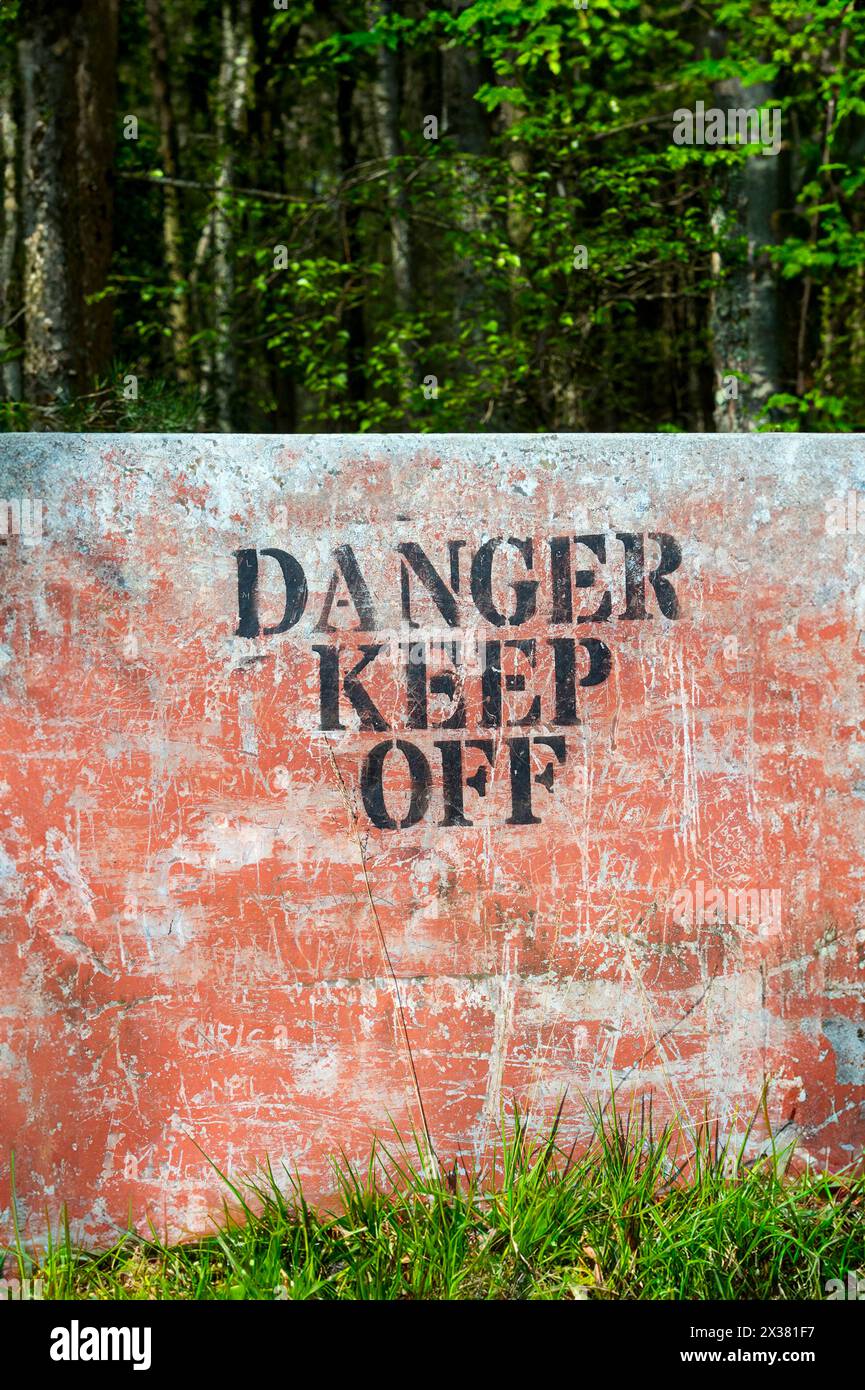 Warning stencil hi-res stock photography and images - Alamy