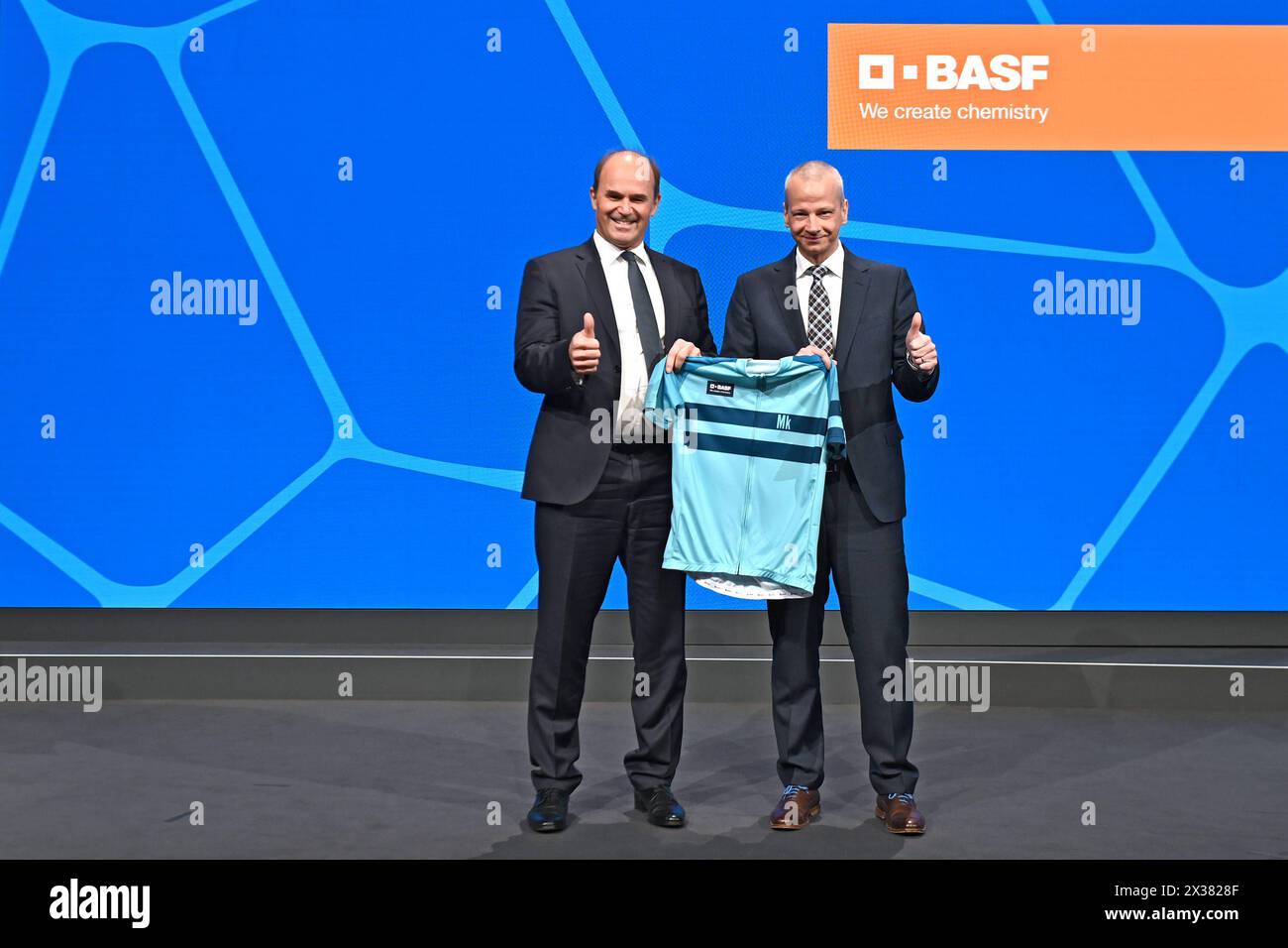 BASF SE - Hauptversammlung. Martin Brudermüller scheidender ...
