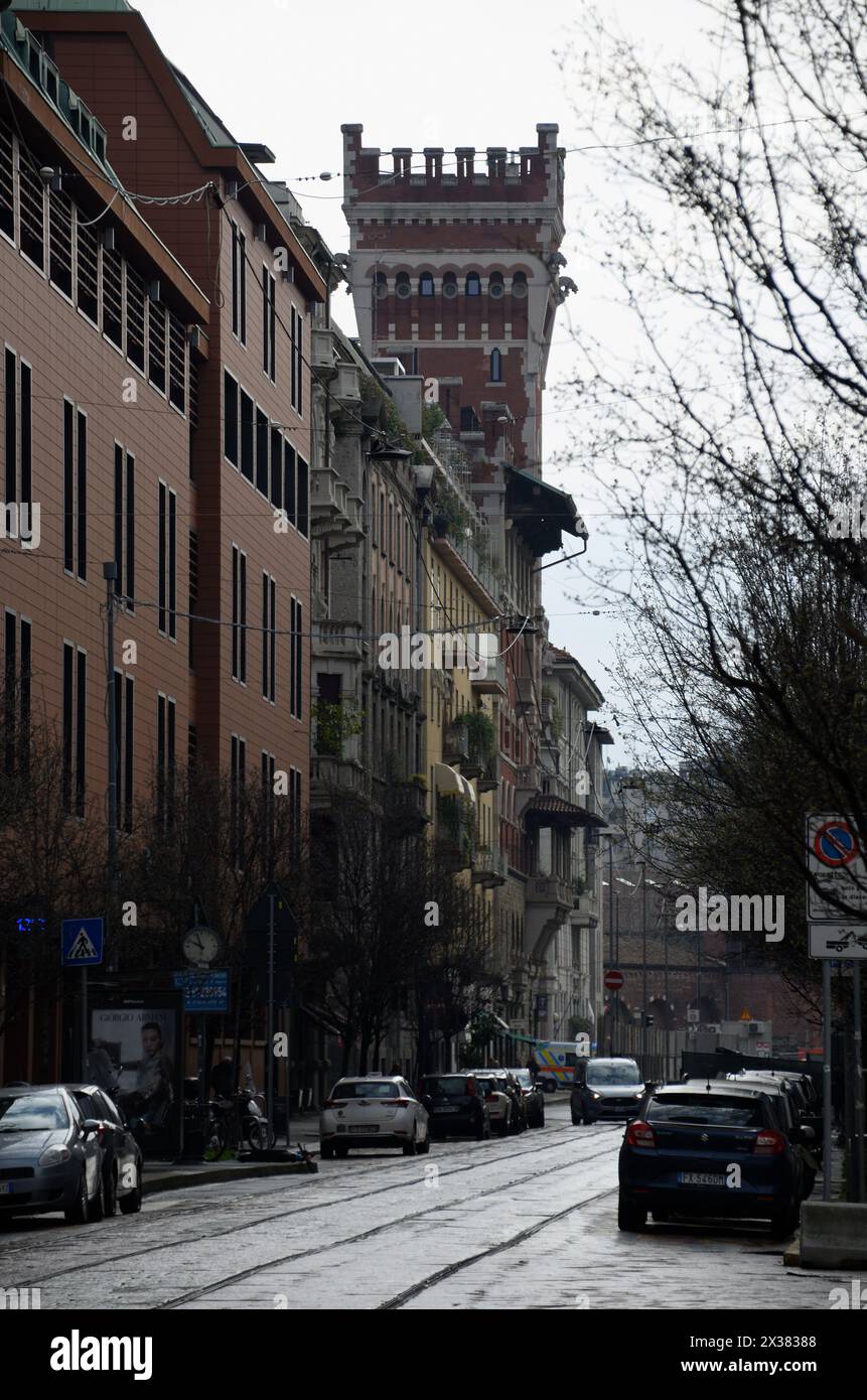Palazzo cova milan hi-res stock photography and images - Alamy