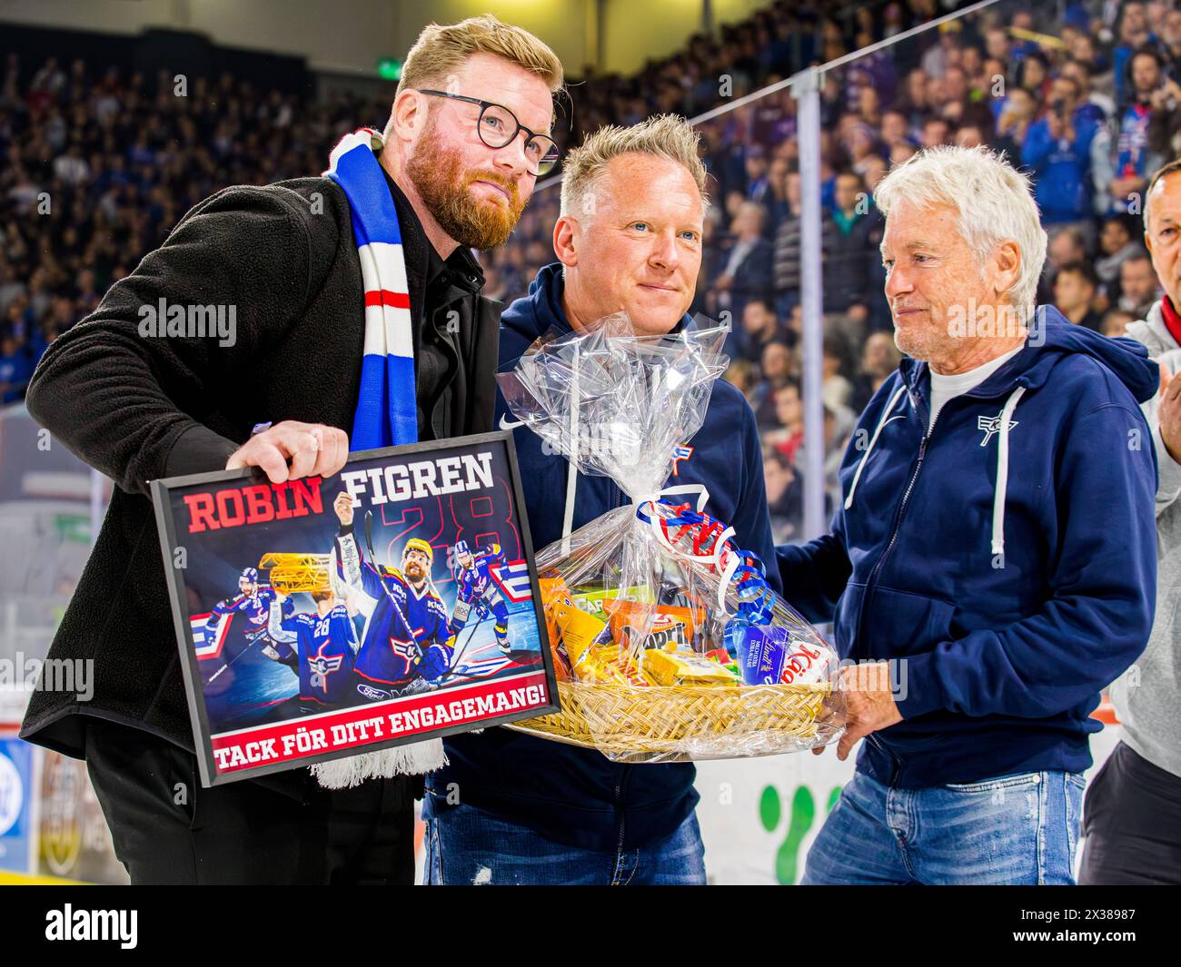 Der schwedische Eishockeyspieler Robin Figren, welcher auf die Saison ...