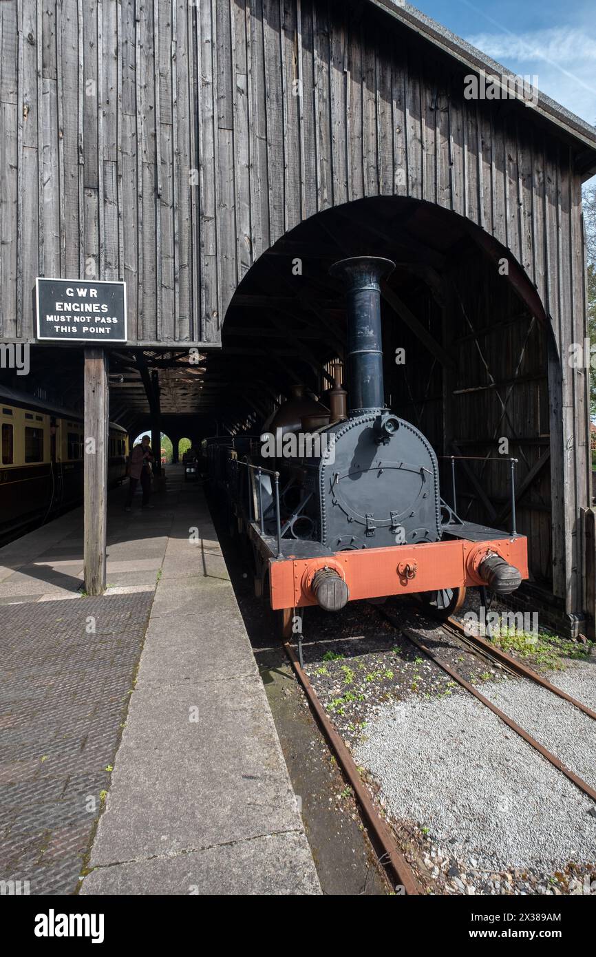 Iron Duke Steam Train, Broad Gauge Replica Loco, Didcot Railway Centre ...