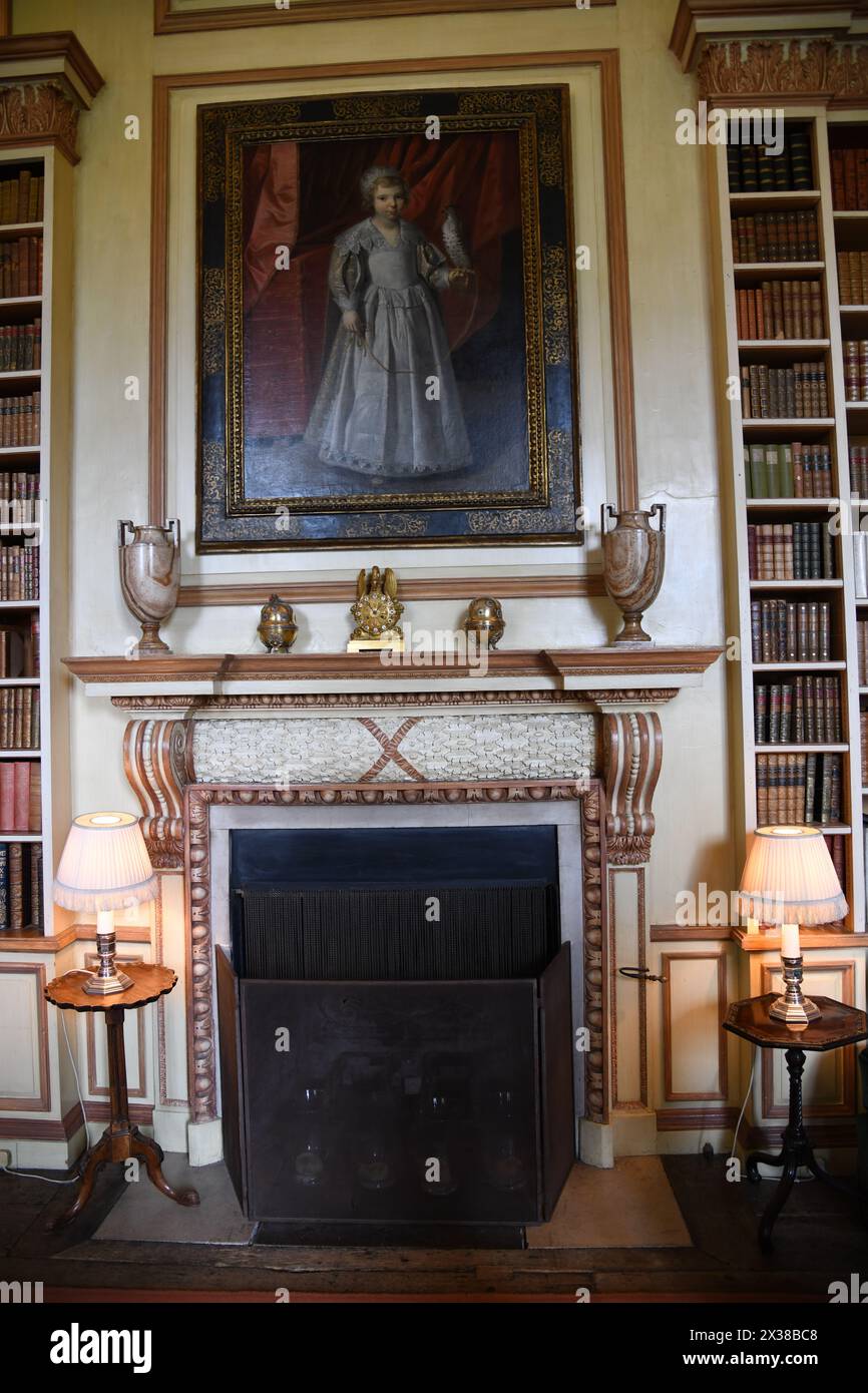 Leeds castle rooms Stock Photo - Alamy