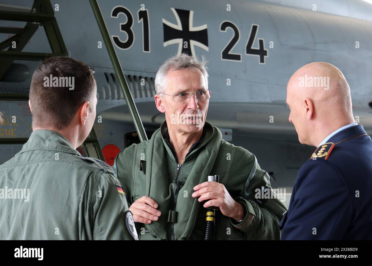 Laage, Germany. 25th Apr, 2024. Colonel Gerd Schnell (l-r), Commodore ...