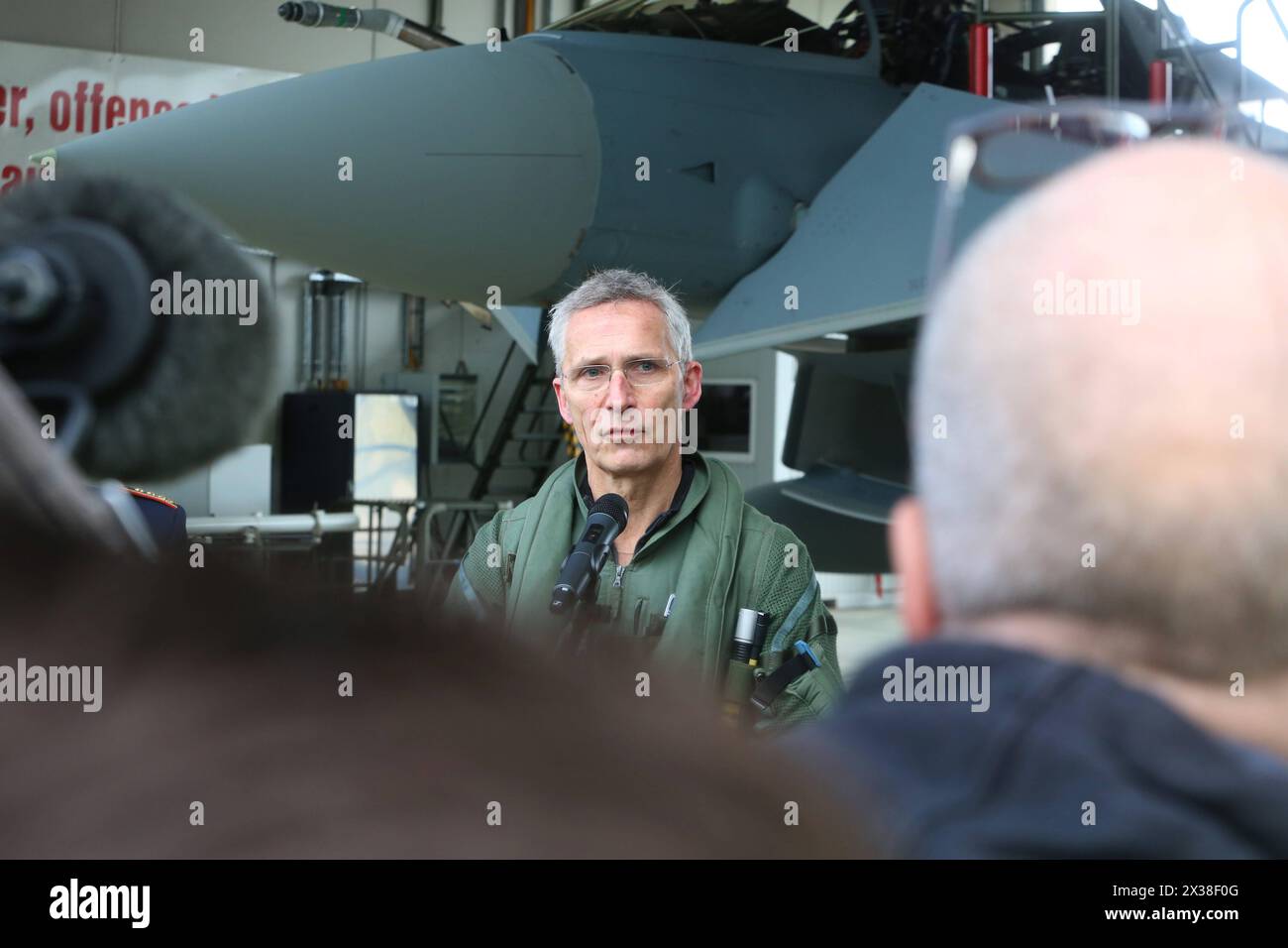 Taktische armee hi-res stock photography and images - Alamy