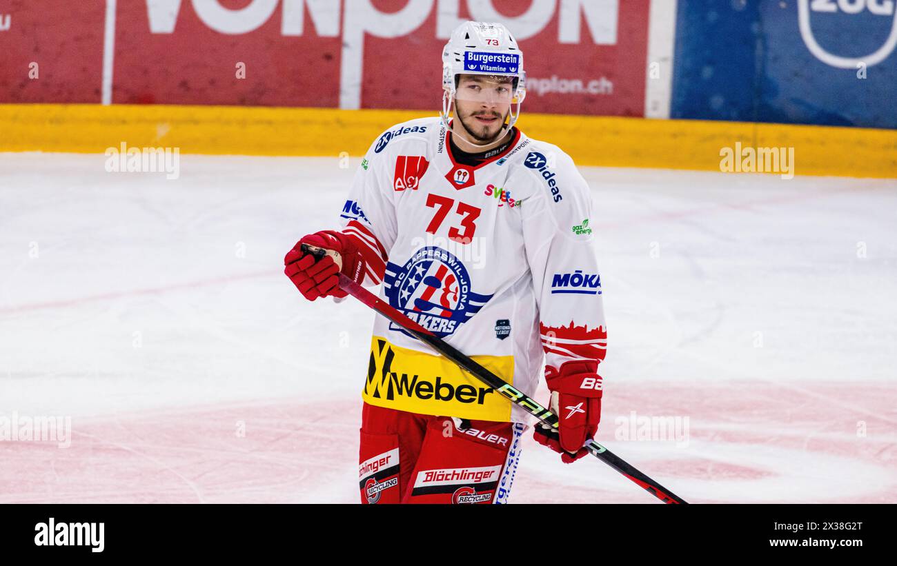 SC Rapperswil-Jona Lakers Stürmer #73 Petr Cajka während dem Spiel ...