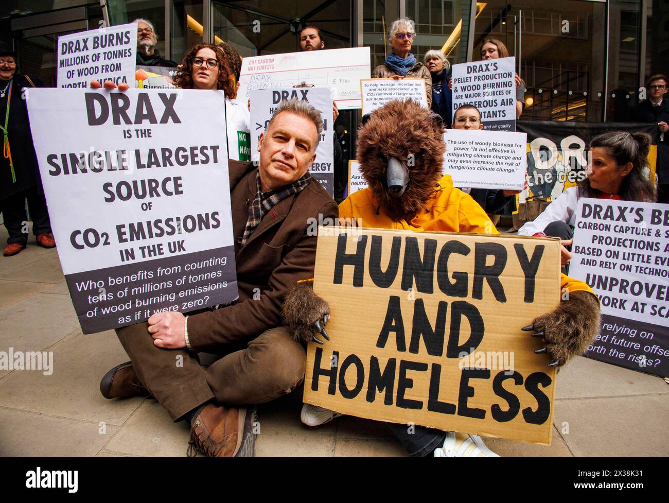 London, UK. 25th Apr, 2024. Chris Packham at the protest outside Drax ...
