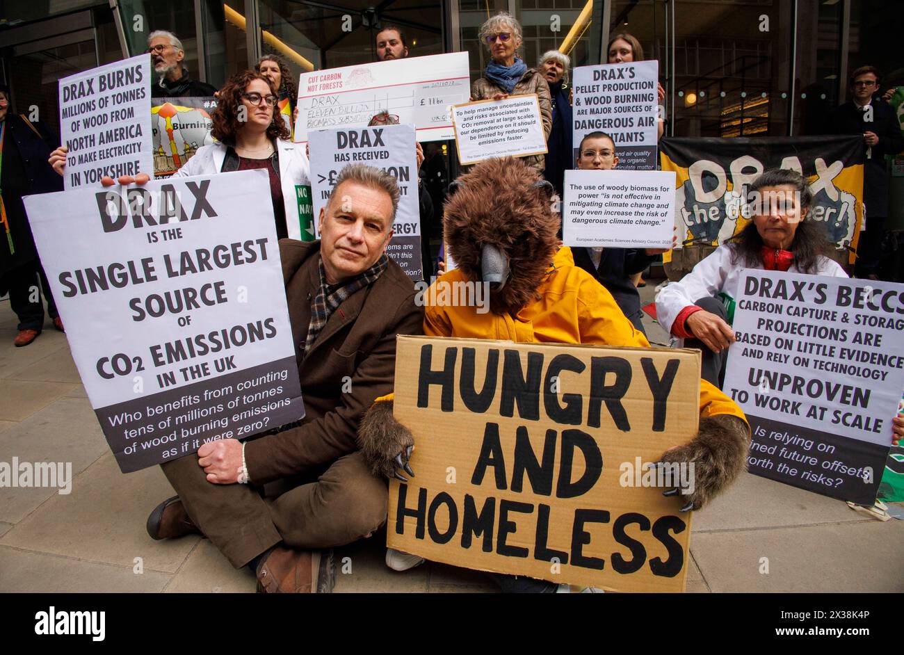 London, UK. 25th Apr, 2024. Chris Packham at the protest outside Drax ...