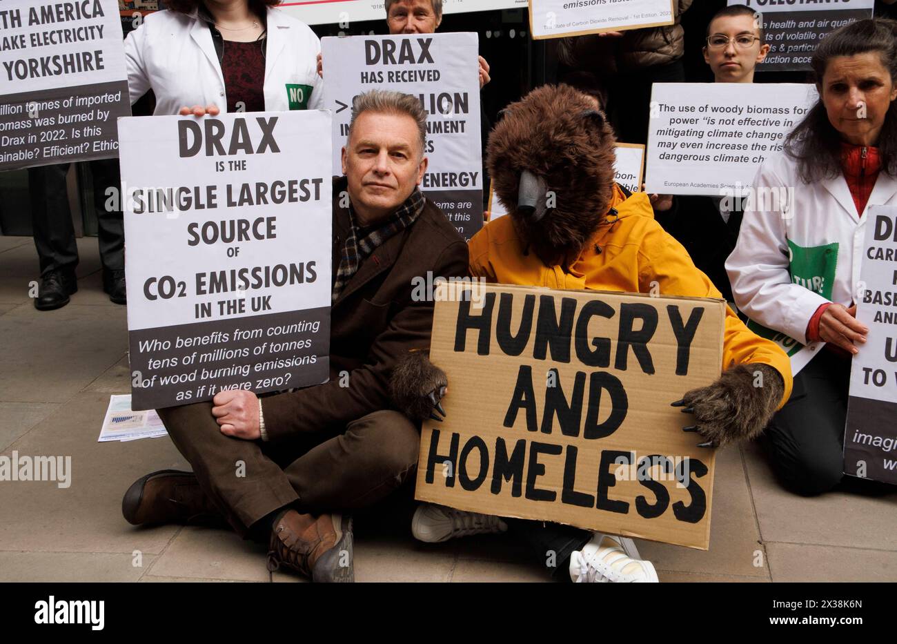 London, UK. 25th Apr, 2024. Chris Packham at the protest outside Drax ...