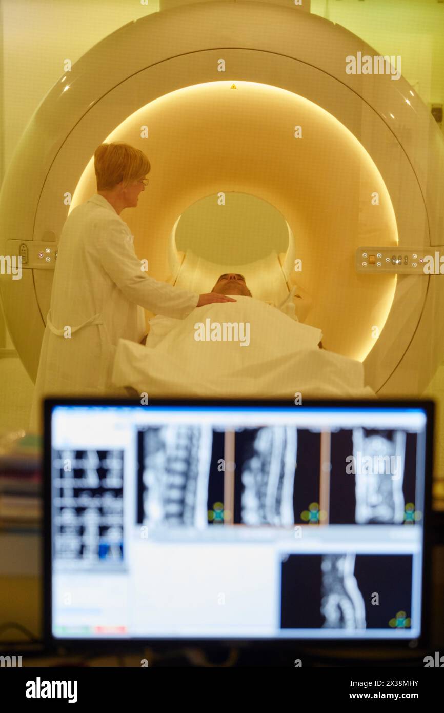 MRI scan, NMR (Nuclear Magnetic Resonance), medical imaging for ...