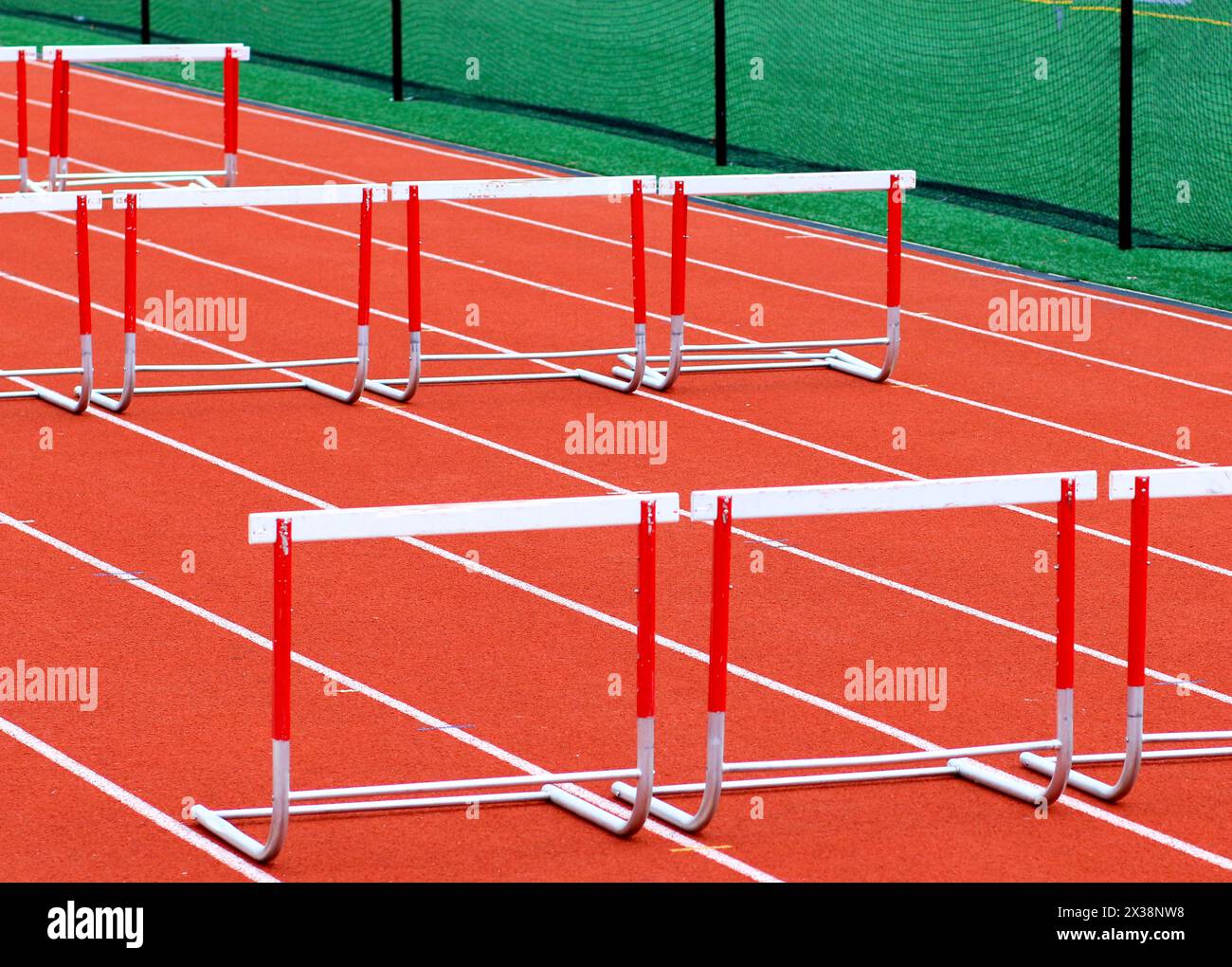 Hurdles set up race track hi-res stock photography and images - Alamy