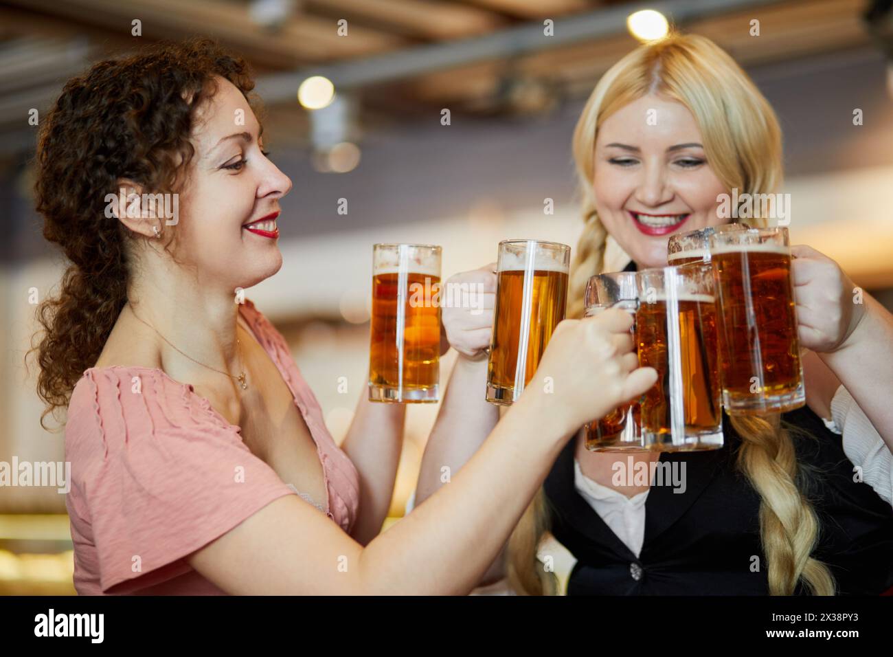 Clang hi-res stock photography and images - Alamy