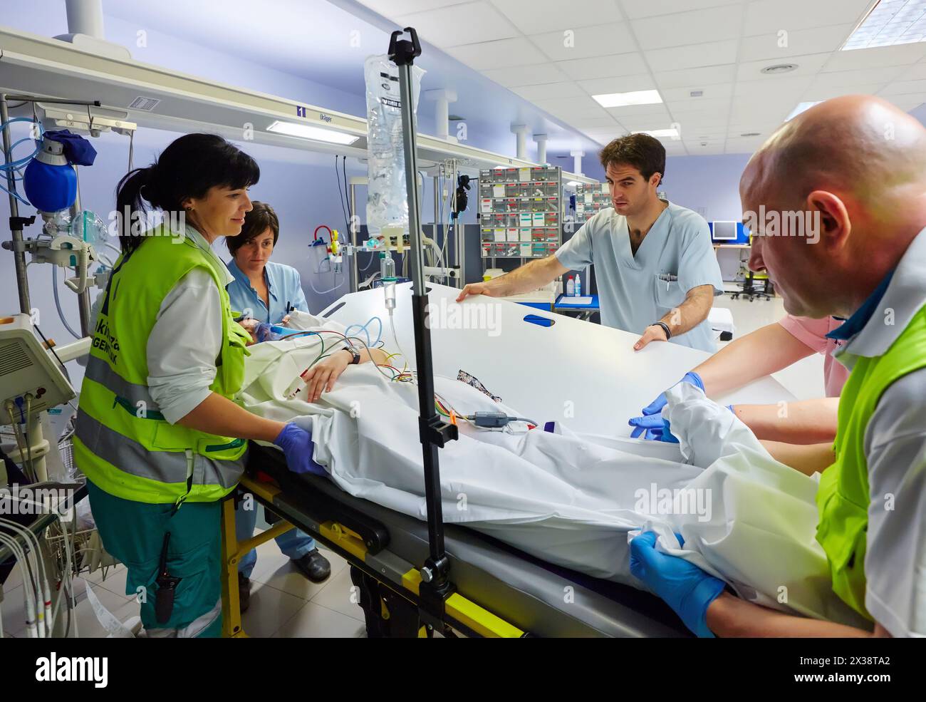 Patient transfer stretcher, Emergency room, Hospital Donostia, San ...
