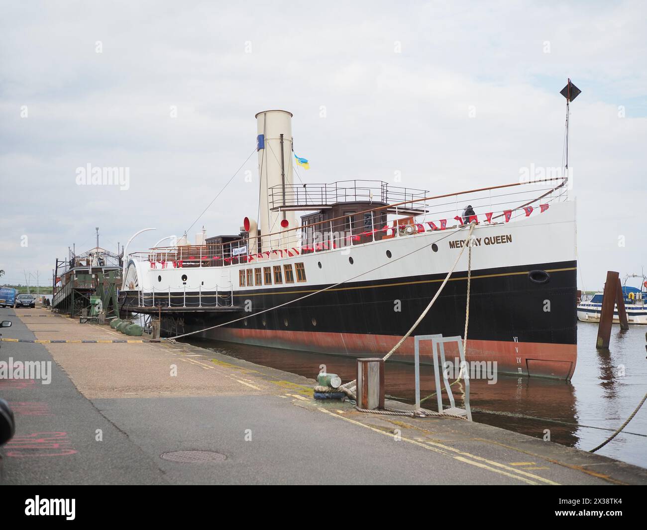 Gillingham, Kent, UK. 25th Apr, 2024. Historic paddlesteamer Medway ...