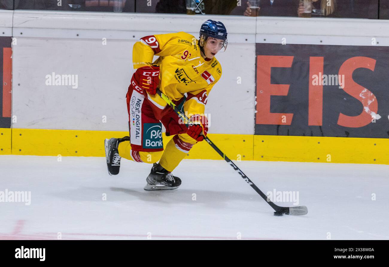 Edmund junemann hi-res stock photography and images - Alamy