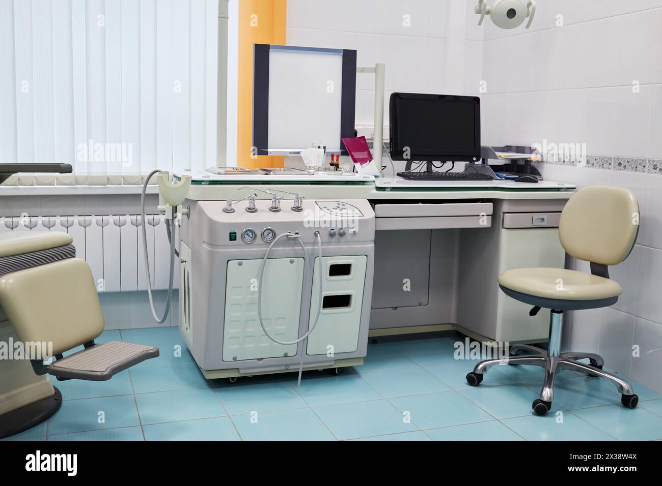 Medical equipment otolaryngologist in hi-res stock photography and ...