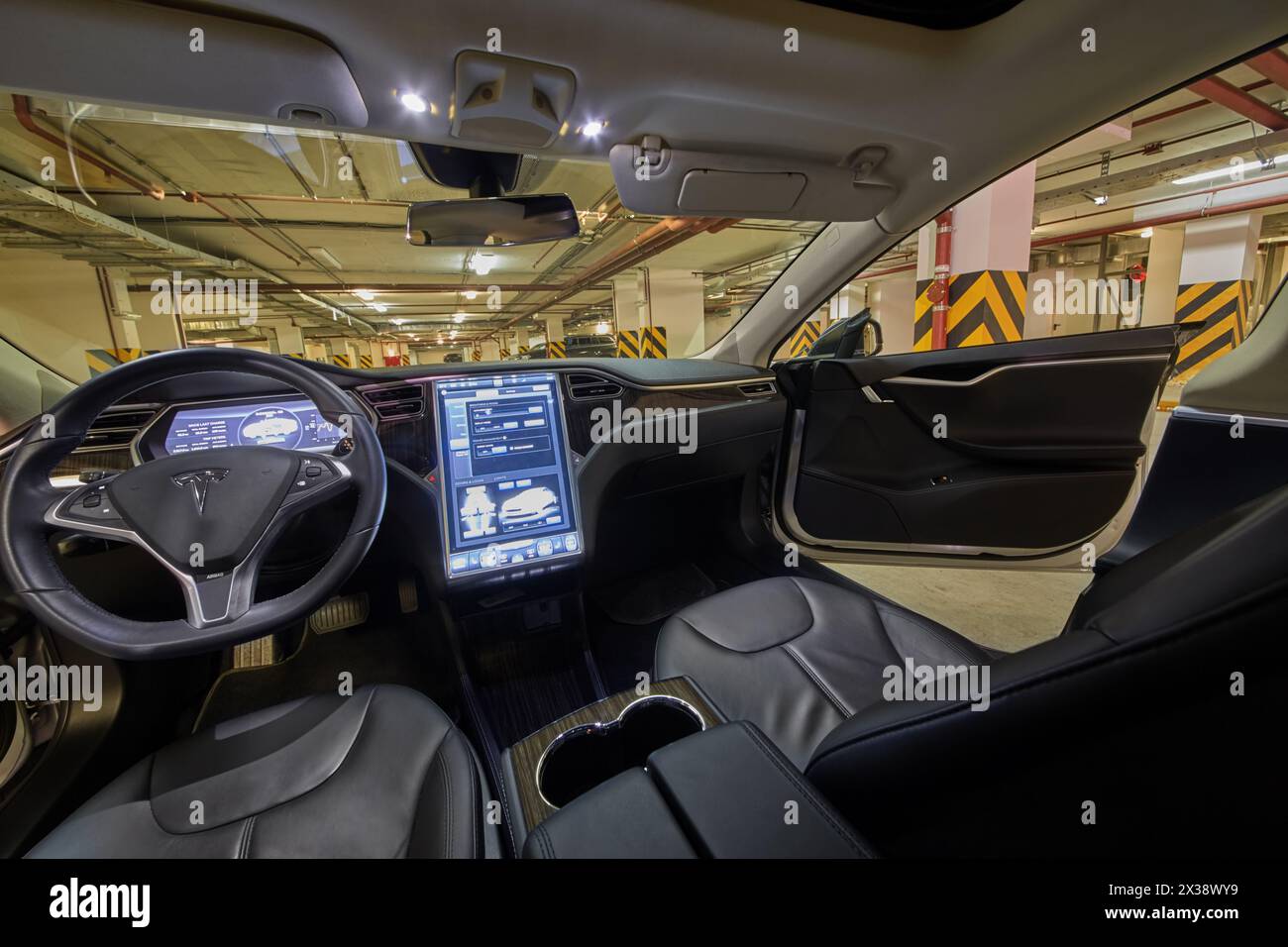 Tesla electromobile interior hi-res stock photography and images - Alamy