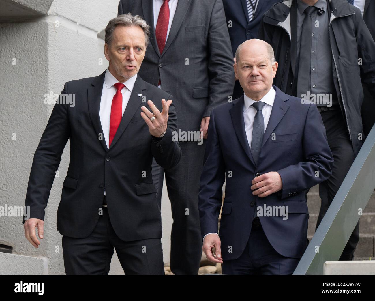 Wiesbaden, Germany. 25th Apr, 2024. Federal Chancellor Olaf Scholz (SPD ...