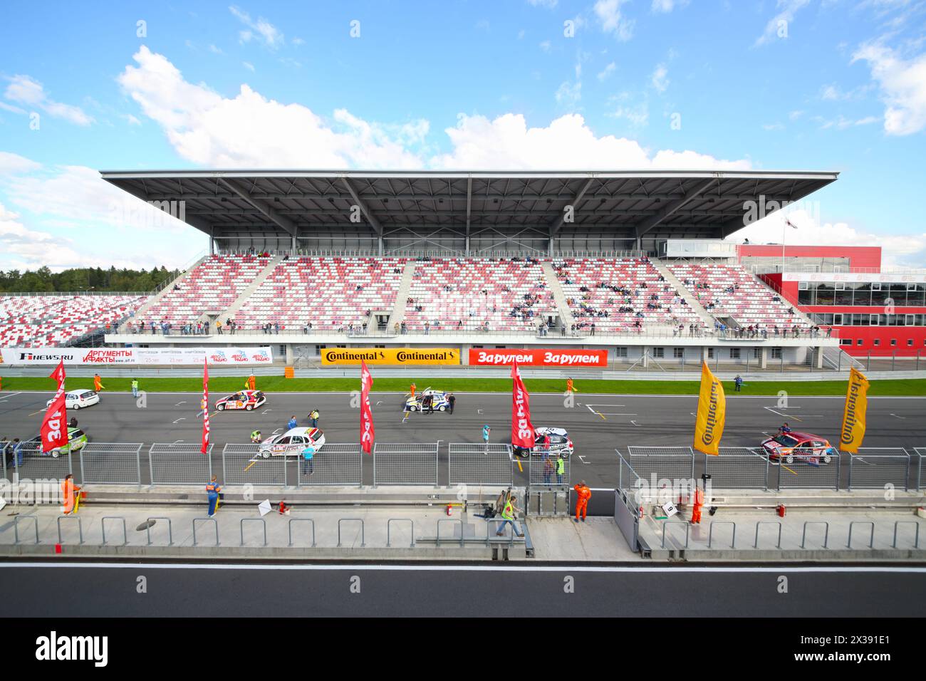 MOSCOW - SEP 3, 2016: Cars wait start at Race of Stars At wheel ...