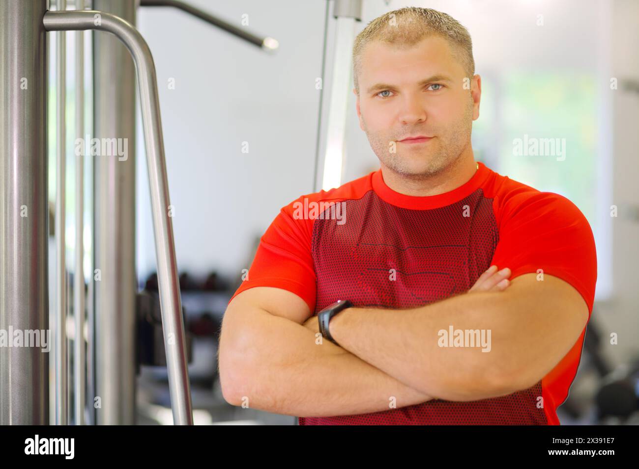Bodybuilder crossed arms hi-res stock photography and images - Alamy