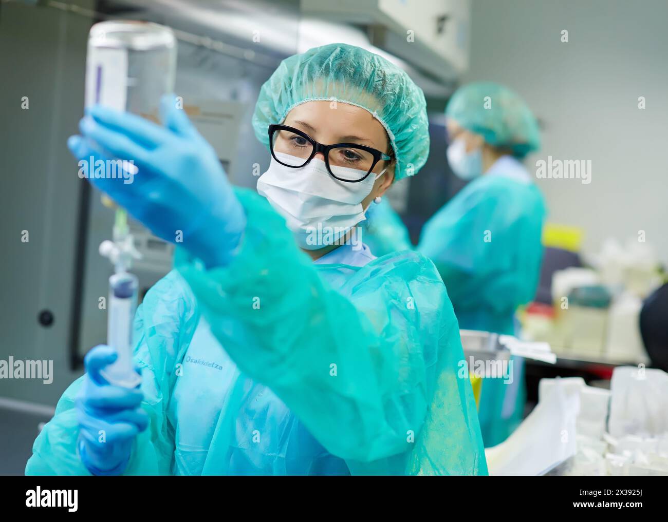 Preparation of drugs in laminar flow hood, epidural anesthesia, Clean ...