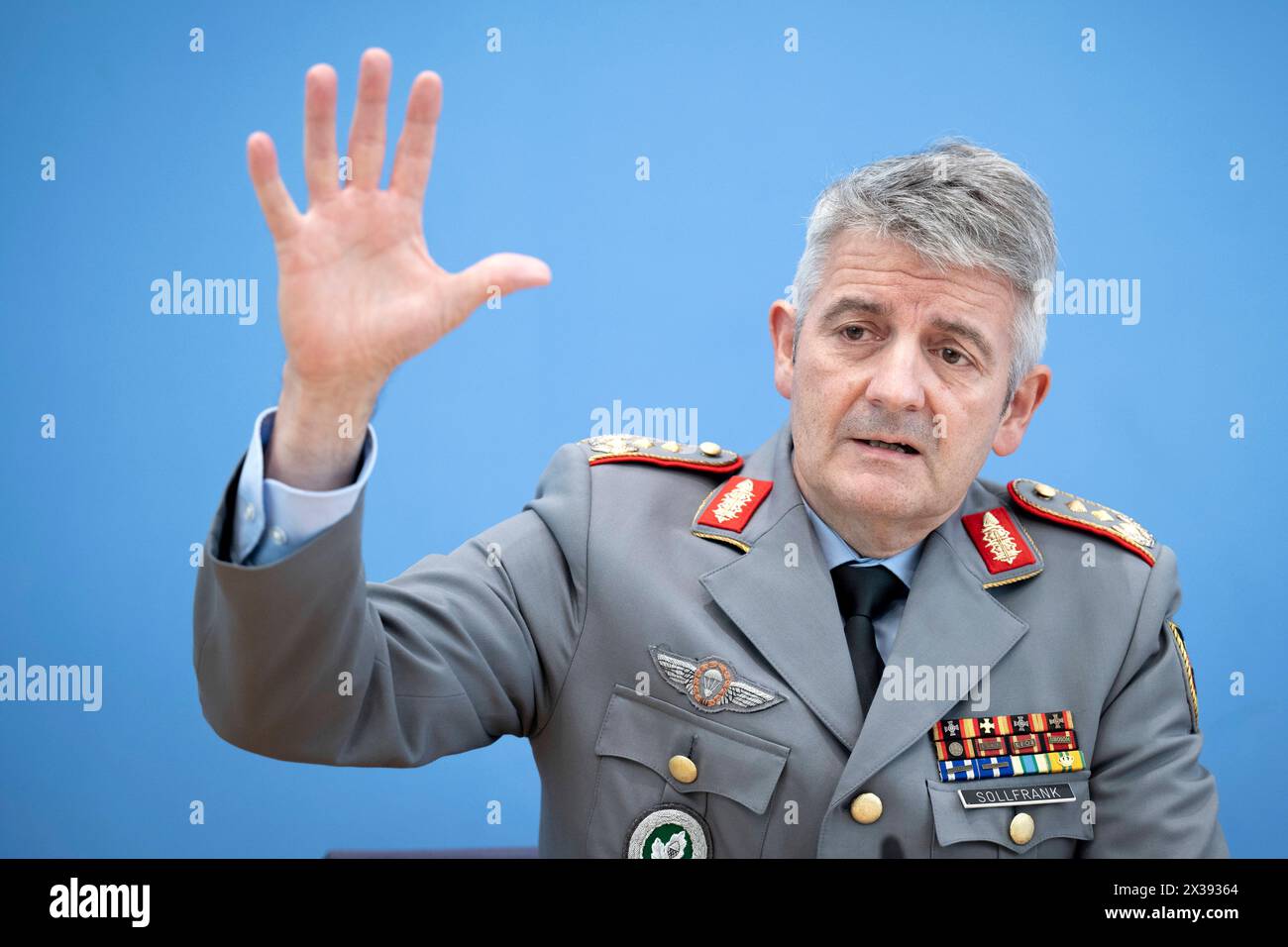 Alexander Sollfrank - Quadriga Exercises DEU, Deutschland, Germany ...