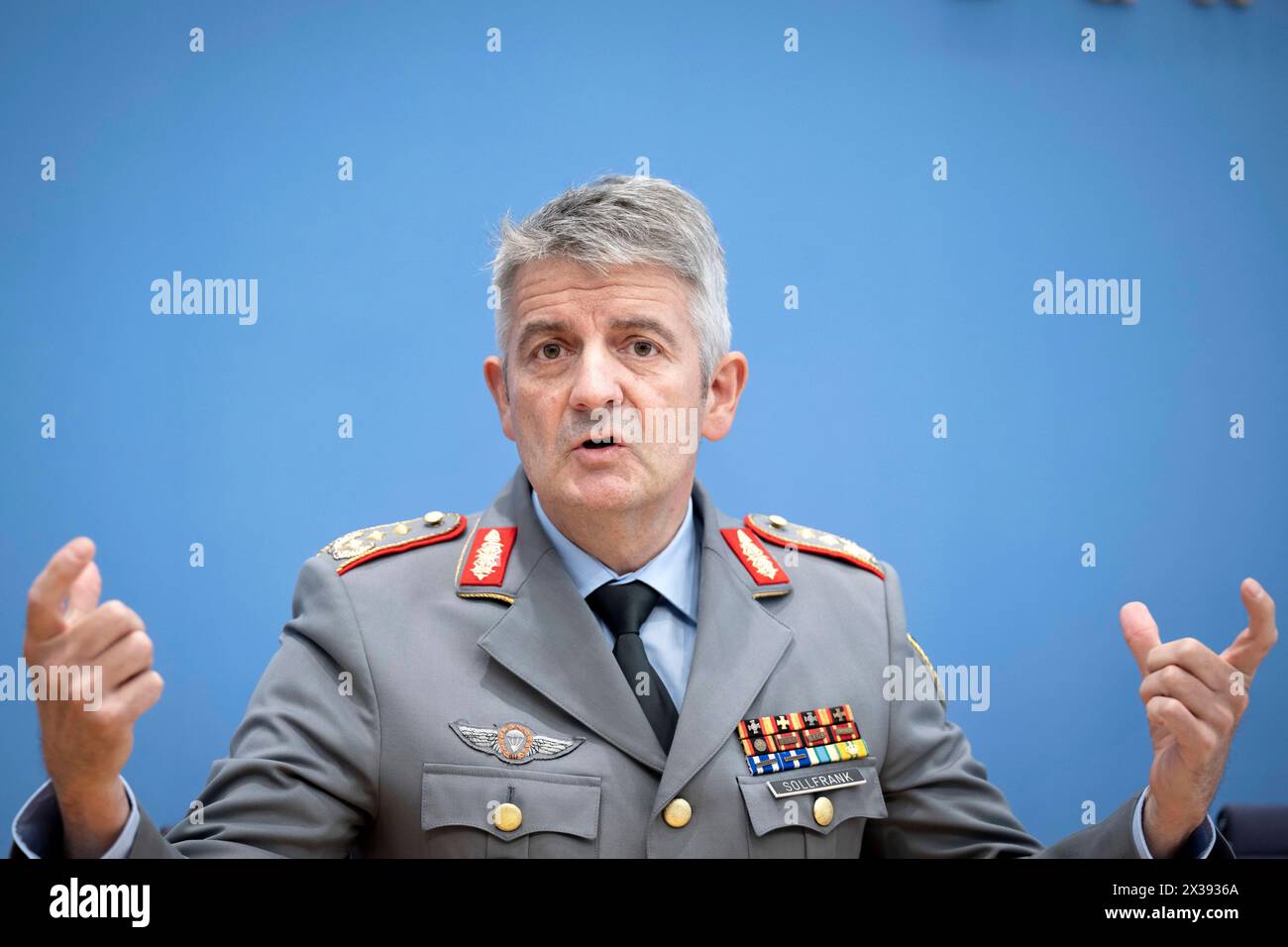 Alexander Sollfrank - Quadriga Exercises DEU, Deutschland, Germany ...