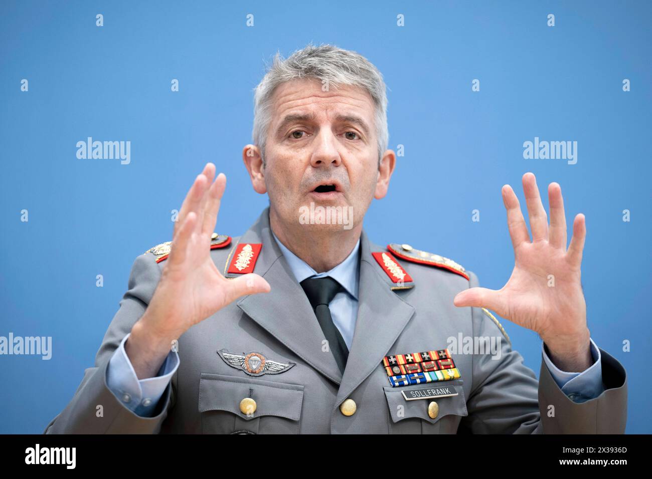 Alexander Sollfrank - Quadriga Exercises DEU, Deutschland, Germany ...