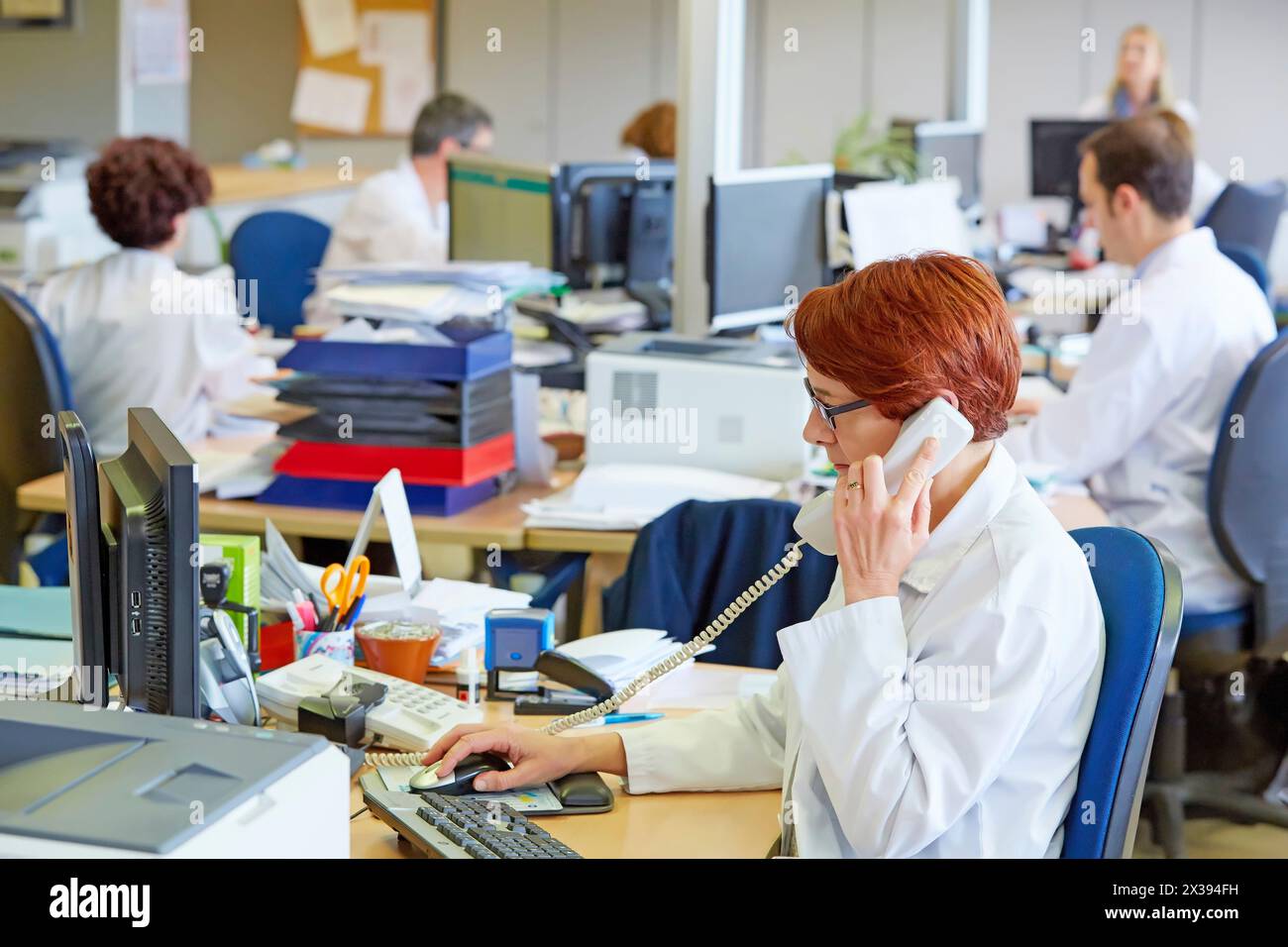 Administrative in office, Human Resources Department, Hospital Donostia ...