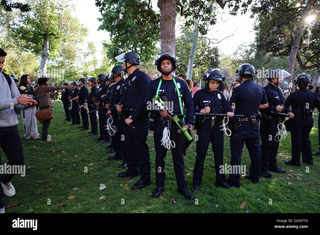 Usc circle hi-res stock photography and images - Alamy