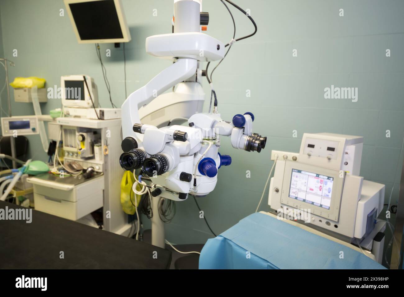 Modern microscope in room for eye surgery at the hospital Stock Photo ...