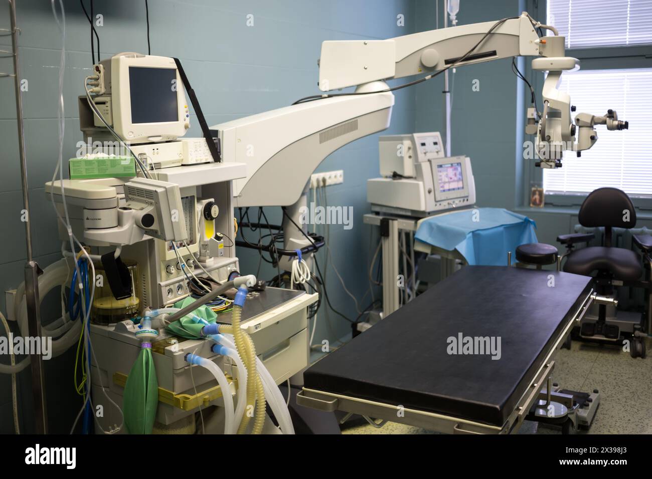 Modern operating room for eye surgery at the hospital Stock Photo - Alamy