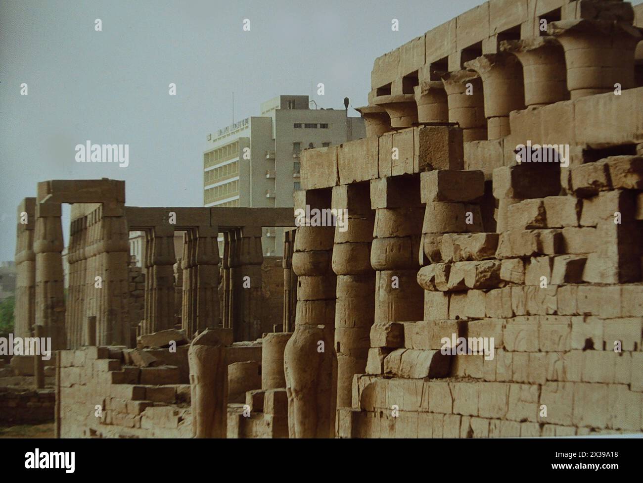 Antike gegen moderne hi-res stock photography and images - Alamy