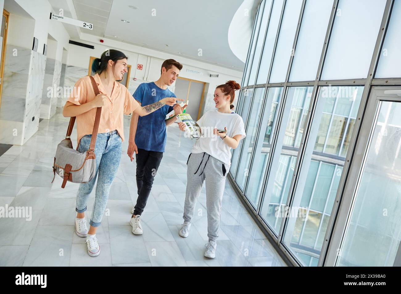 Students. Campus. College. School of Business Studies EUEE. Gipuzkoa ...