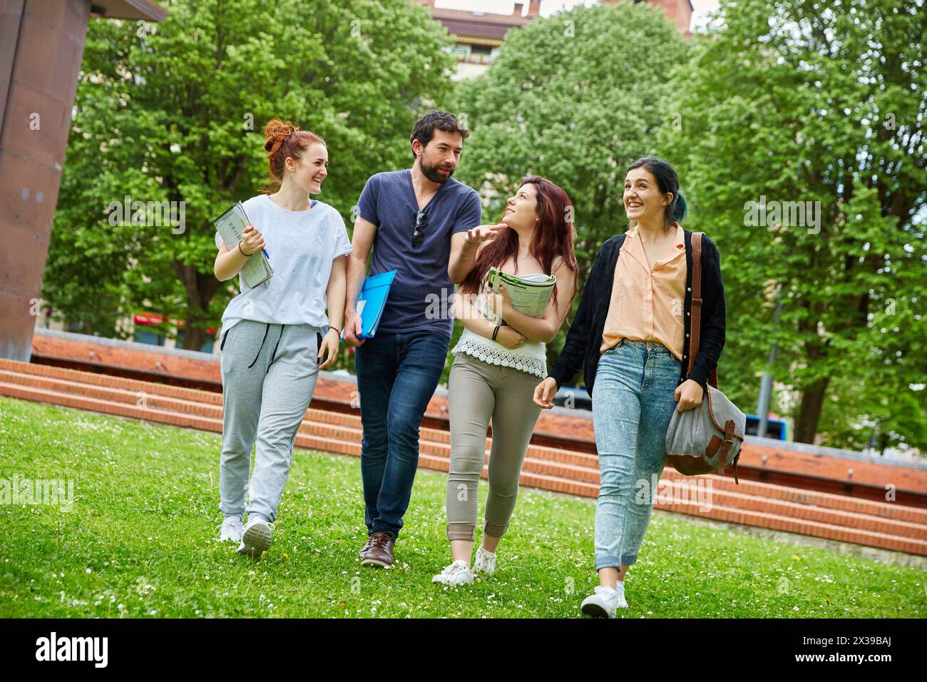 Students. Campus. College. School of Business Studies EUEE. Gipuzkoa ...