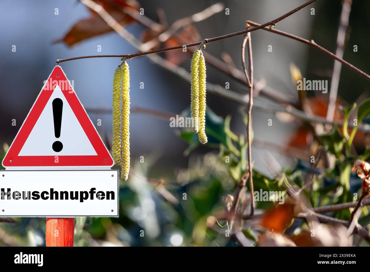 Allergen warning sign hi-res stock photography and images - Alamy