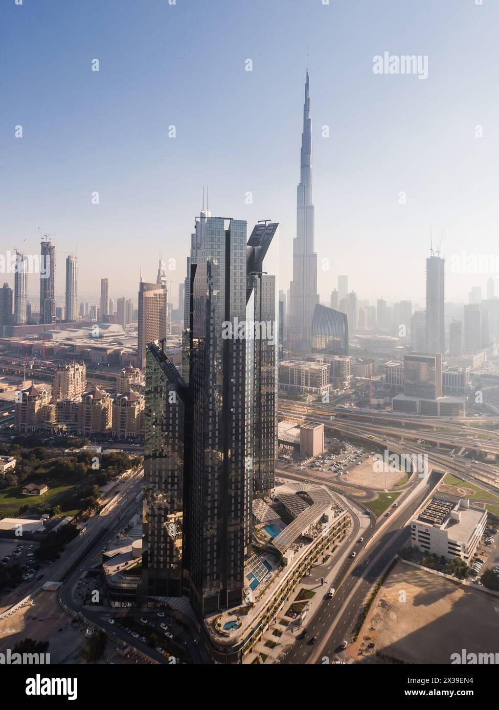 828 meters building hi-res stock photography and images - Alamy