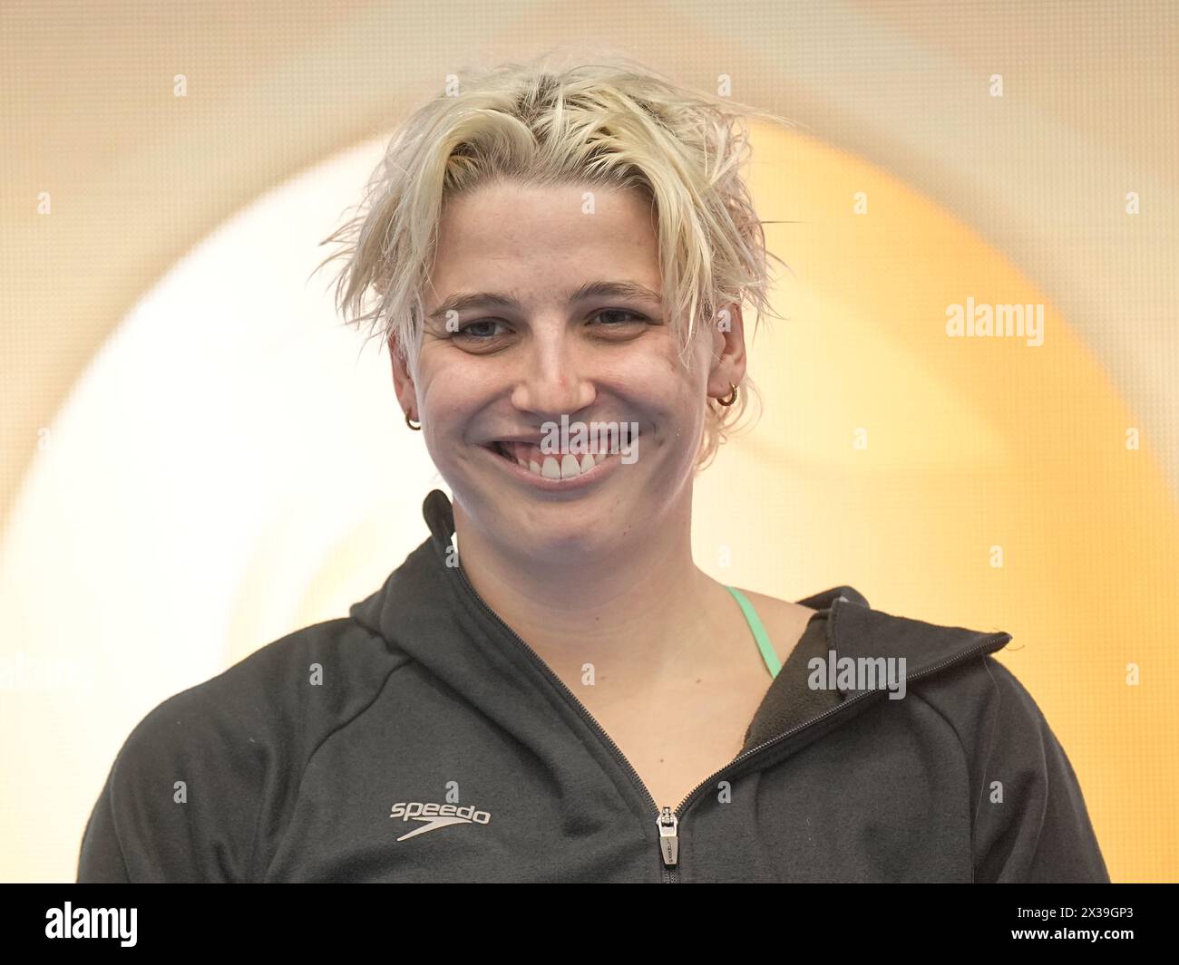 Berlin, Germany. 25th Apr, 2024. Swimming: German Championships, award ...