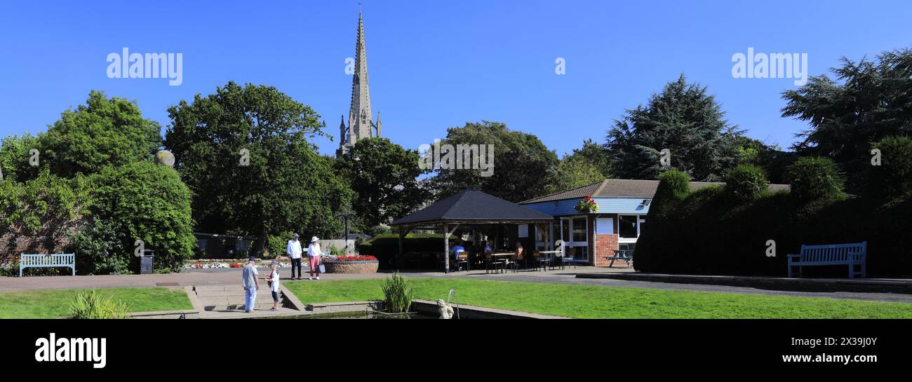 Spring flowers at Ayscoughfee Hall and gardens; Spalding town ...