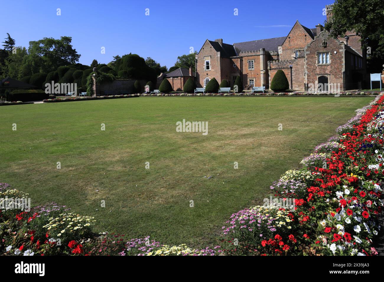 Spring flowers at Ayscoughfee Hall and gardens; Spalding town ...