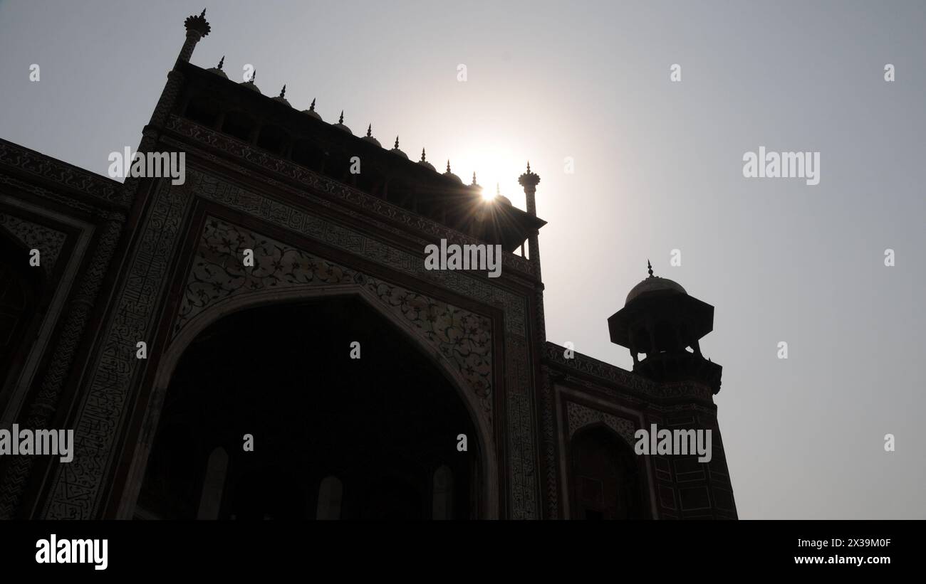 Sun Over Taj Mahal Gateway Stock Photo - Alamy