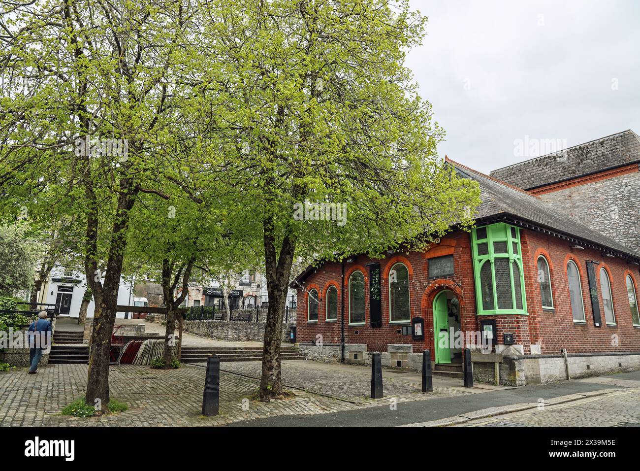 Cosmic Kitchen restuarant in former church hall beside the contoversial ...