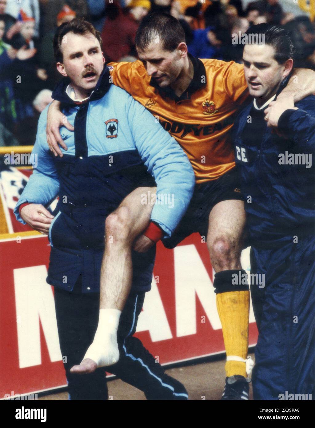 Steve evans footballer hi-res stock photography and images - Alamy