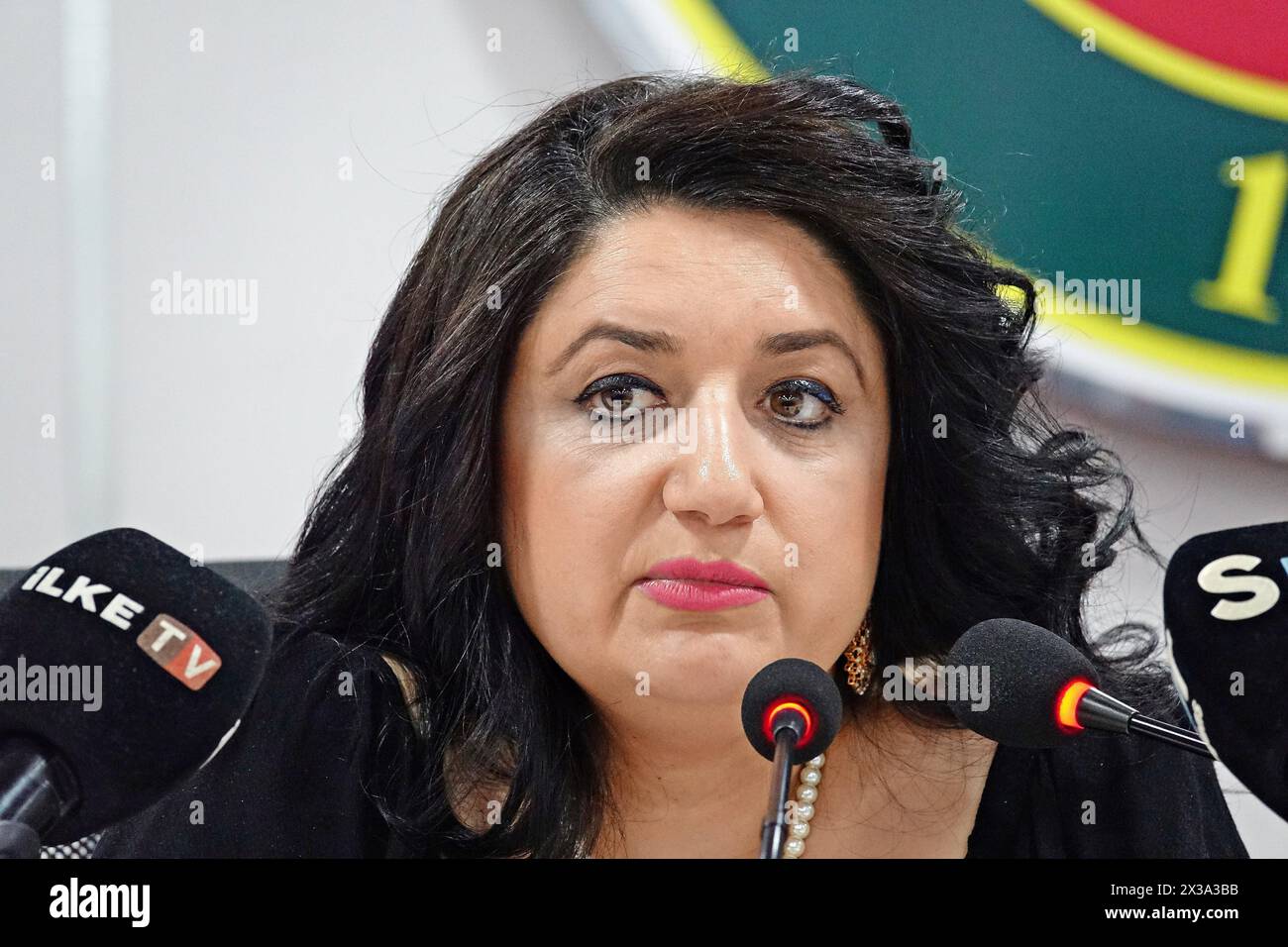 Diyarbakir, Turkey. 25th Apr, 2024. World-famous Kurdish soprano Pervin ...