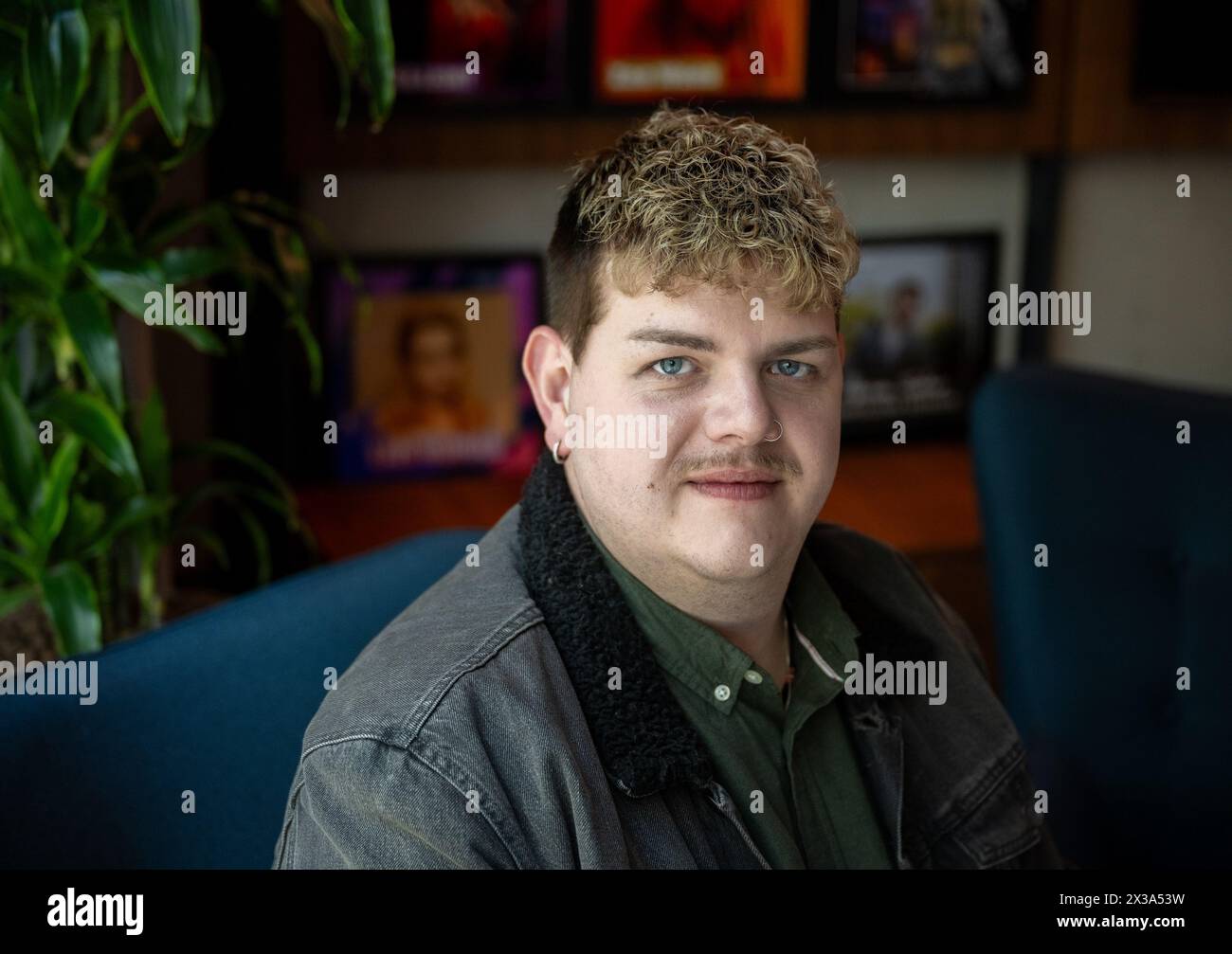 Berlin, Germany. 25th Apr, 2024. The singer Isaak Guderian ...