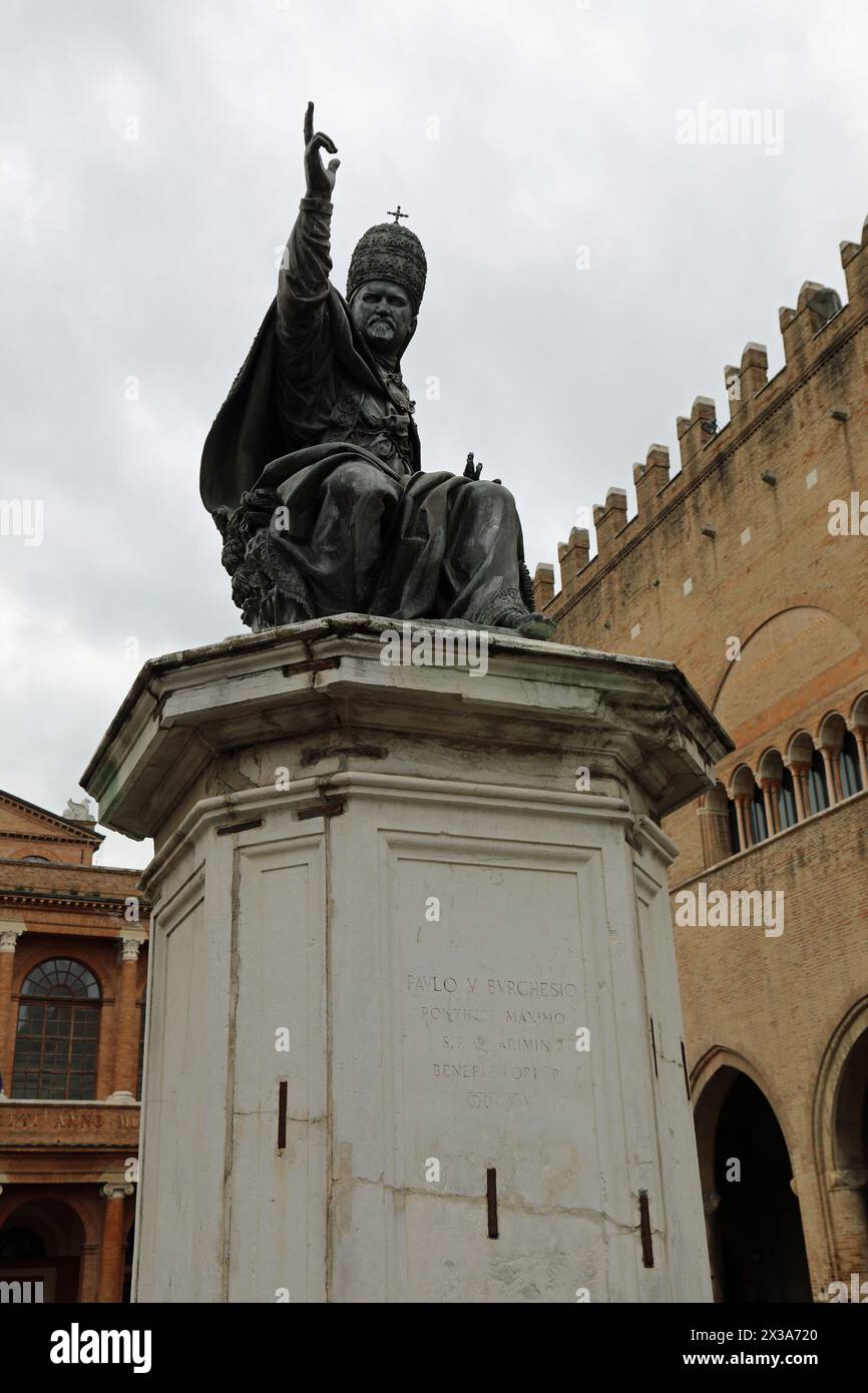 Statue of Pope Paul V at Rimini in Italy Stock Photo - Alamy